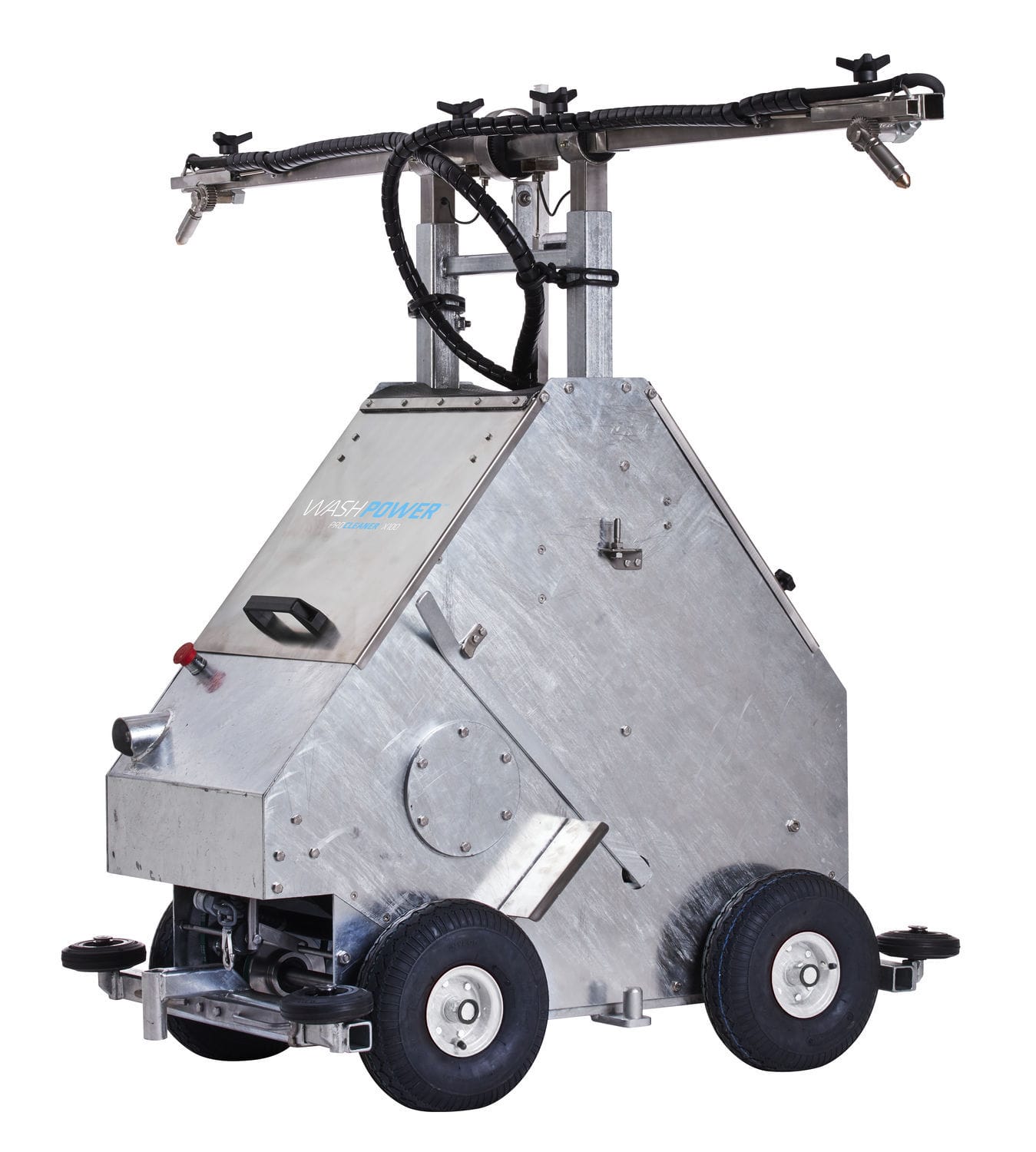 Limpieza eficiente de granjas porcinas con PROCLEANER X100